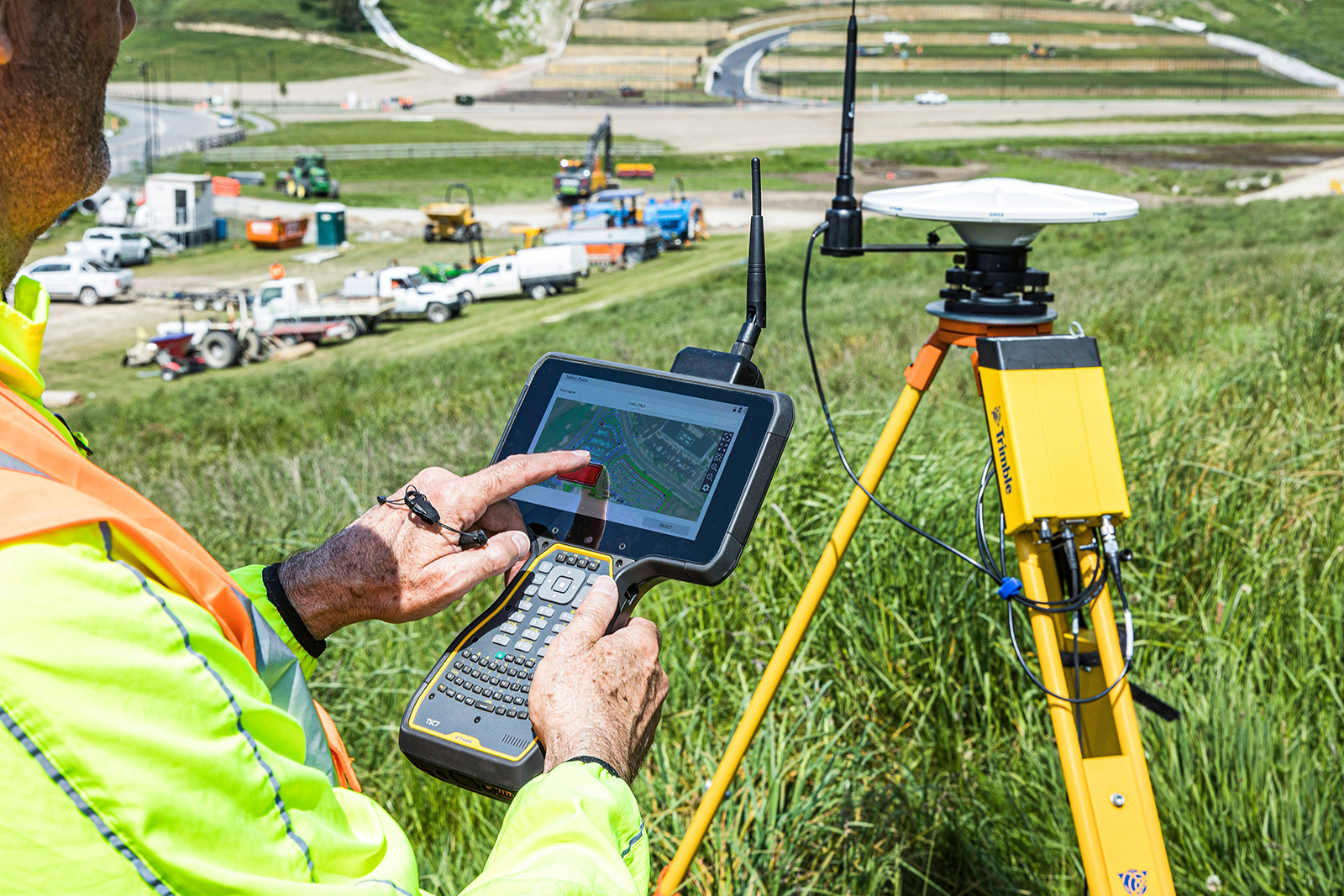 Trimble R750 | サイテックジャパン株式会社